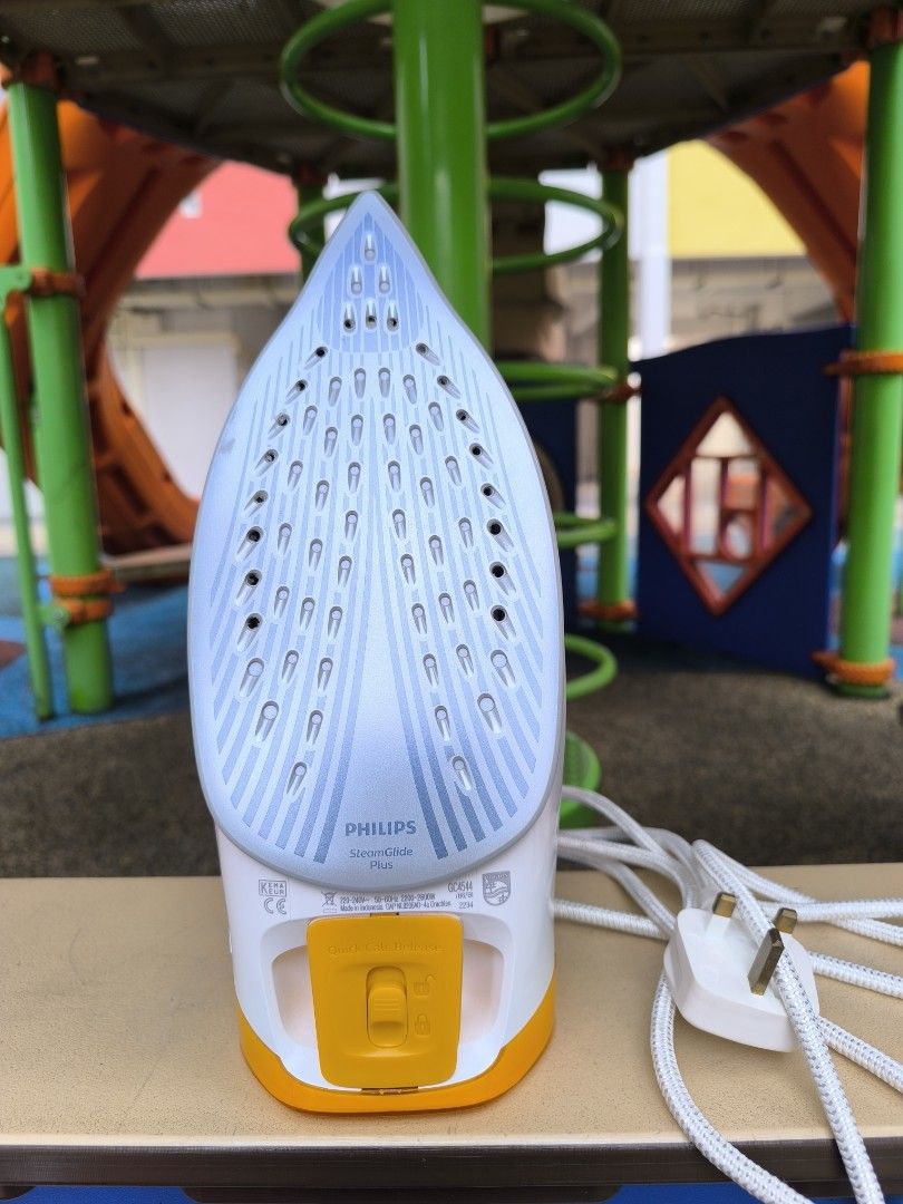 Philips Azur Steam Iron (Model:GC 4544/86), TV & Home Appliances, Irons ...