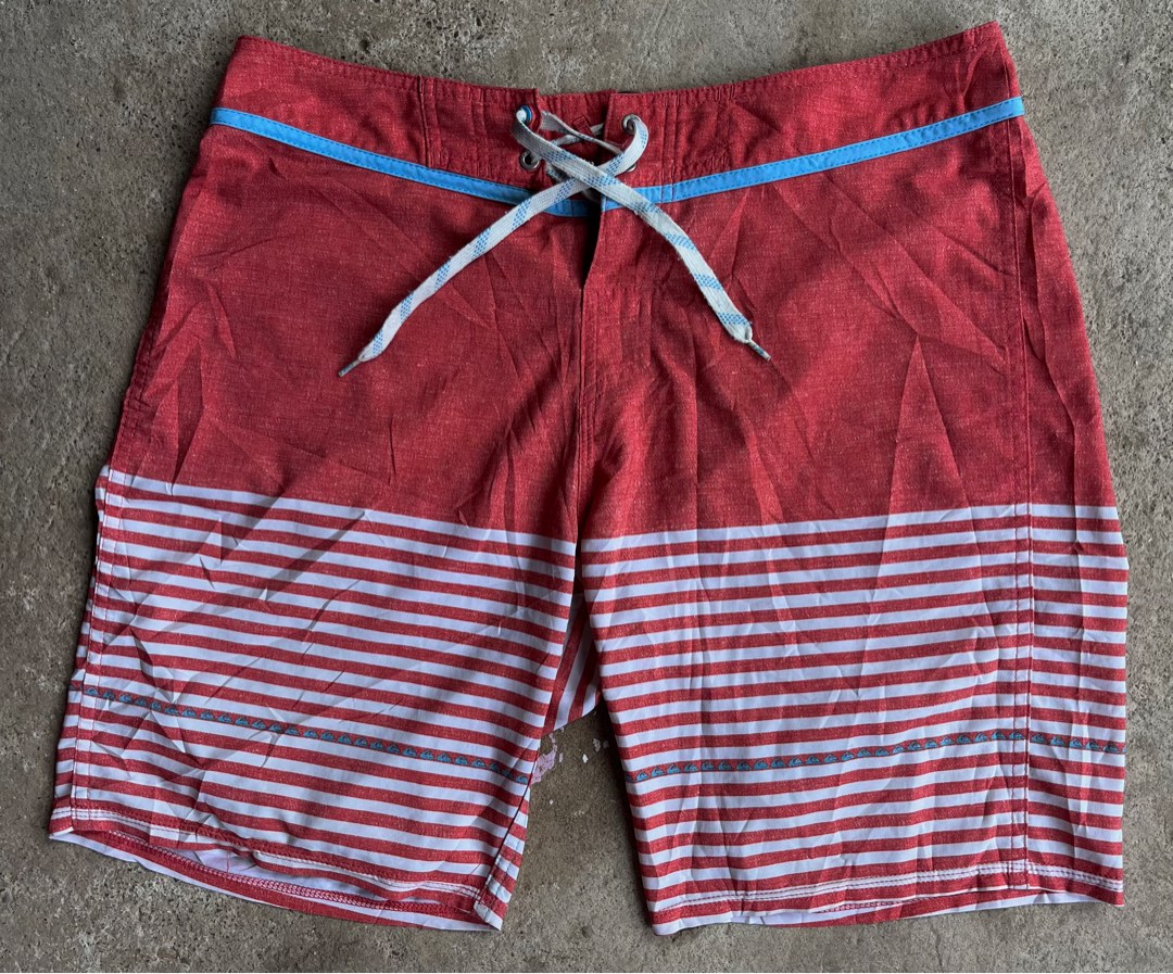 QUICKSILVER BOARD SHORT, Men's Fashion, Bottoms, Shorts on Carousell