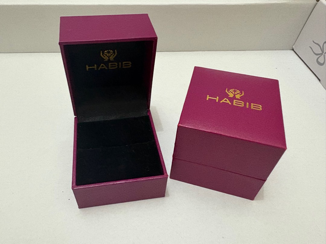 Ring box Habib, Women's Fashion, Jewelry & Organisers, Rings on Carousell