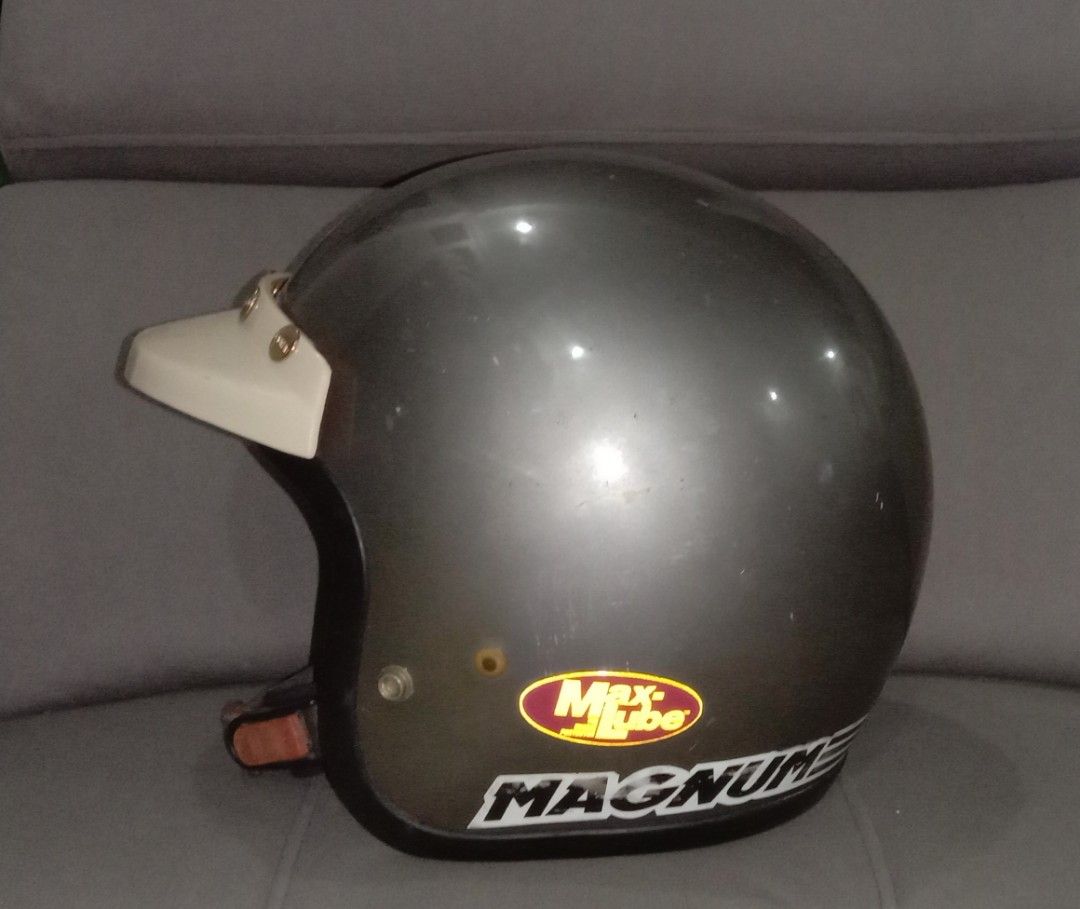 RM550/- Helmet Magnum 5 Button Saiz 60cm (Cutting Besar 90an) Tahun ...