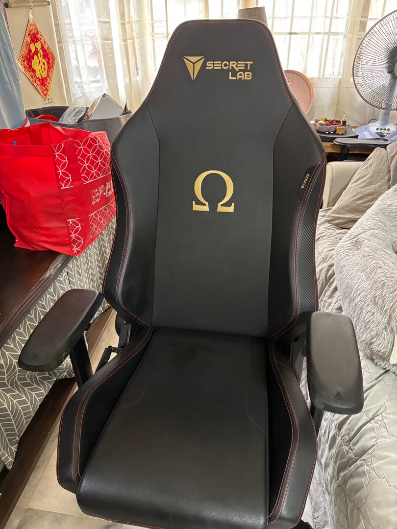 Secret Lab Gaming Chair OMEGA 2020, Furniture & Home Living, Furniture ...
