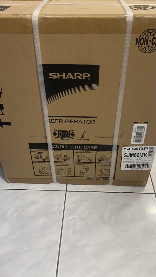 Sharp Mini Bar - Black (60 L) SJM60 MK, TV & Home Appliances, Kitchen ...