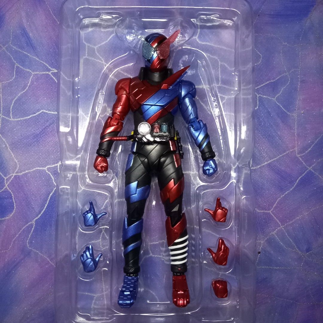 SHF Kamen Rider Build, Hobbies & Toys, Toys & Games on Carousell