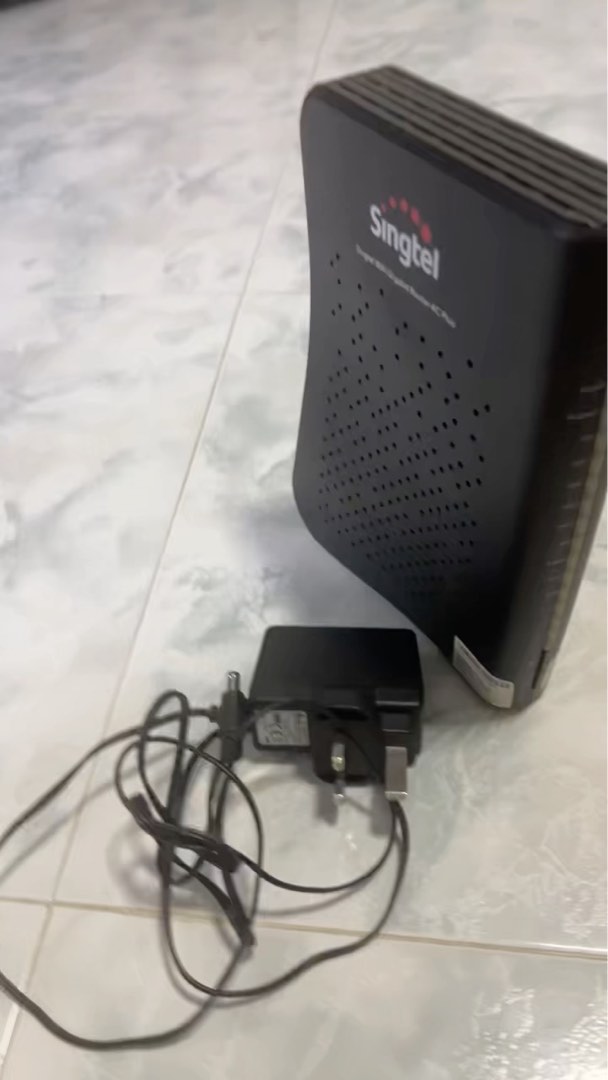 Singtel WiFi Gigabit Router AC Plus, Computers & Tech, Parts ...