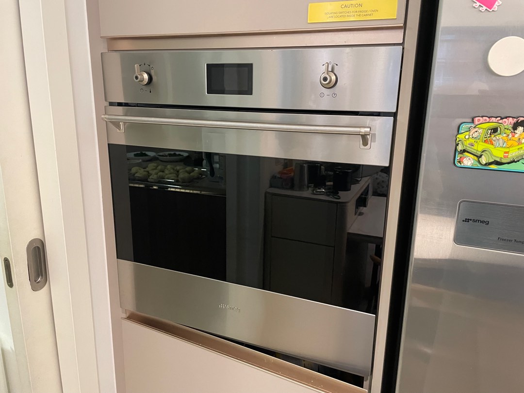 Smeg build-in oven, TV & Home Appliances, Kitchen Appliances, Ovens ...