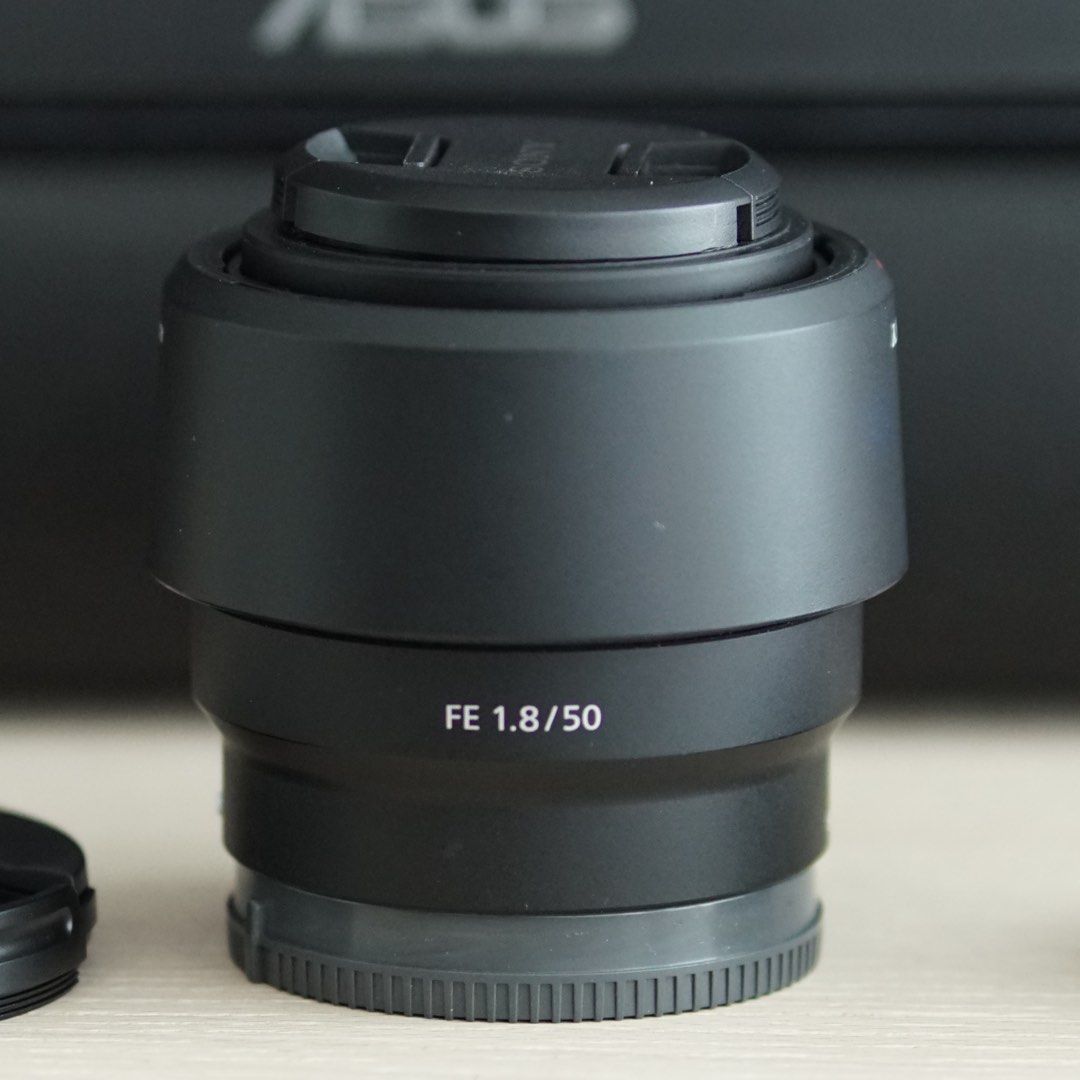 Sony Full Frame 50mm FE F/1.8, Photography, Lens & Kits on Carousell
