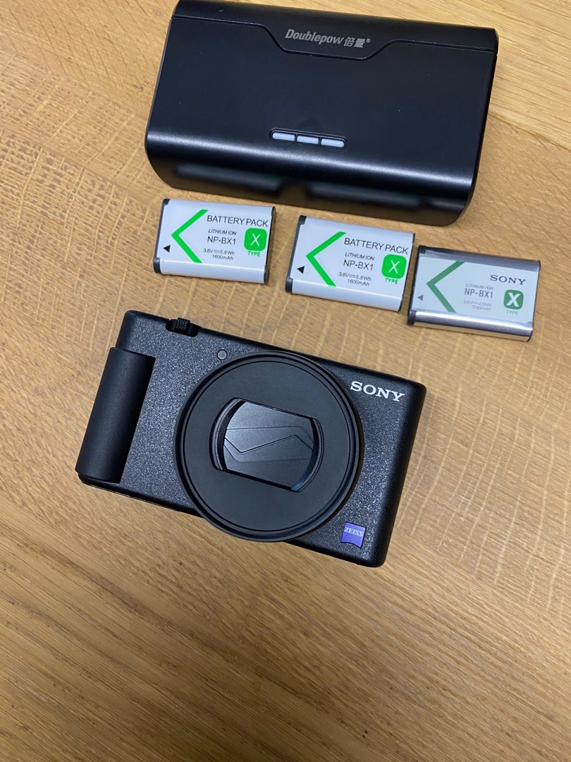 Sony Z-V1 with 3 batteries, Photography, Cameras on Carousell