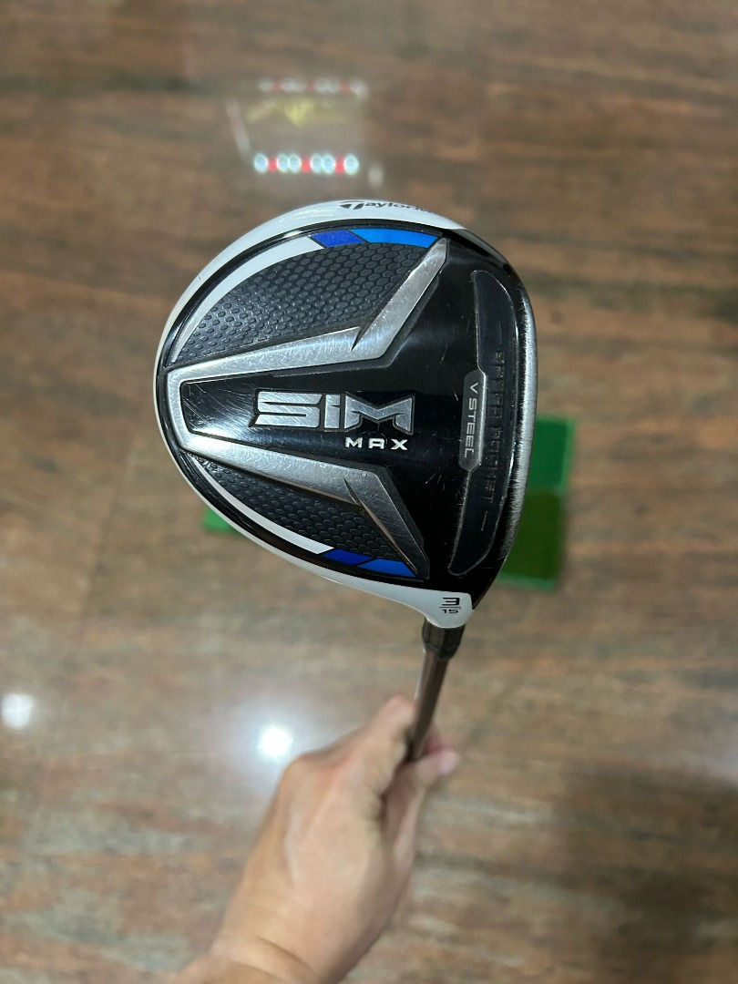 Taylormade SIM 2 3 wood, Sports Equipment, Sports & Games, Golf on Carousell