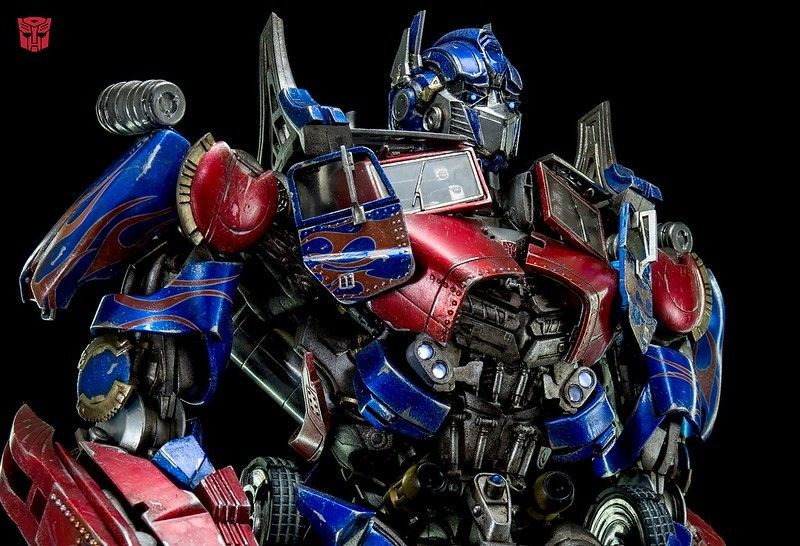 ThreeA/Threezero Premium Scale Transformers DOTM Optimus Prime ...
