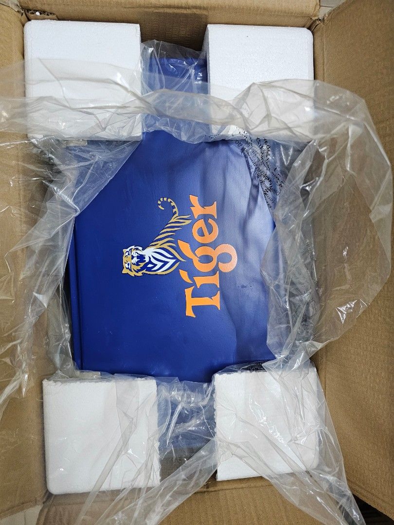 Tiger brand cooler box, Sports Equipment, Hiking & Camping on Carousell