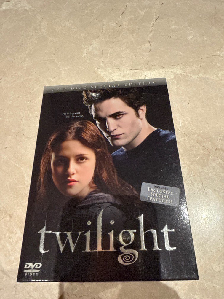Twilight DVD, Hobbies & Toys, Music & Media, CDs & DVDs on Carousell