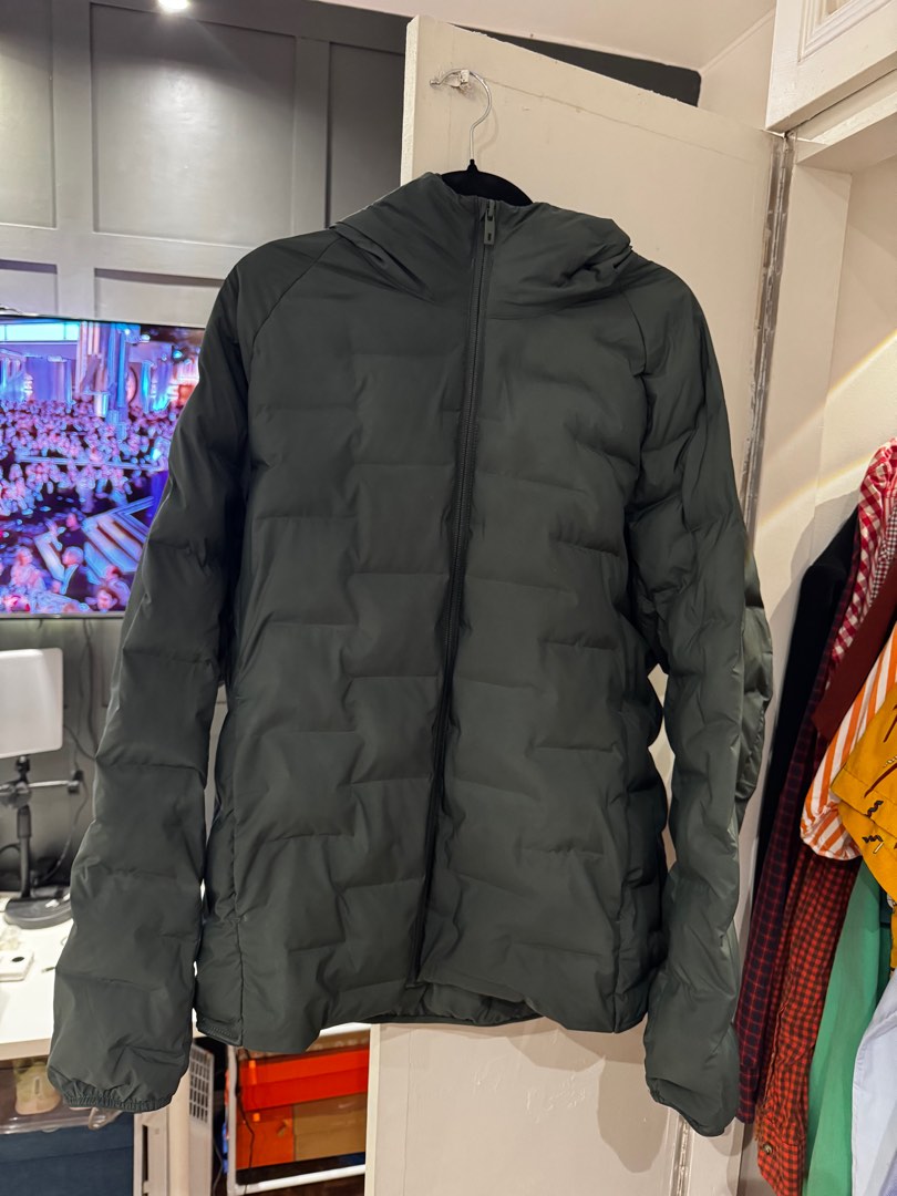 Uniqlo Pufftech Parka, Men's Fashion, Coats, Jackets and Outerwear on ...