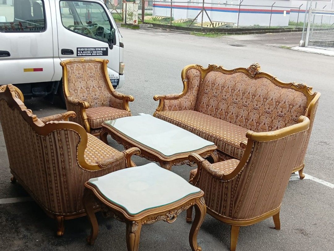 VINTAGE REAL ANTIQUE SOFA SET, Furniture & Home Living, Furniture, Sofas on Carousell