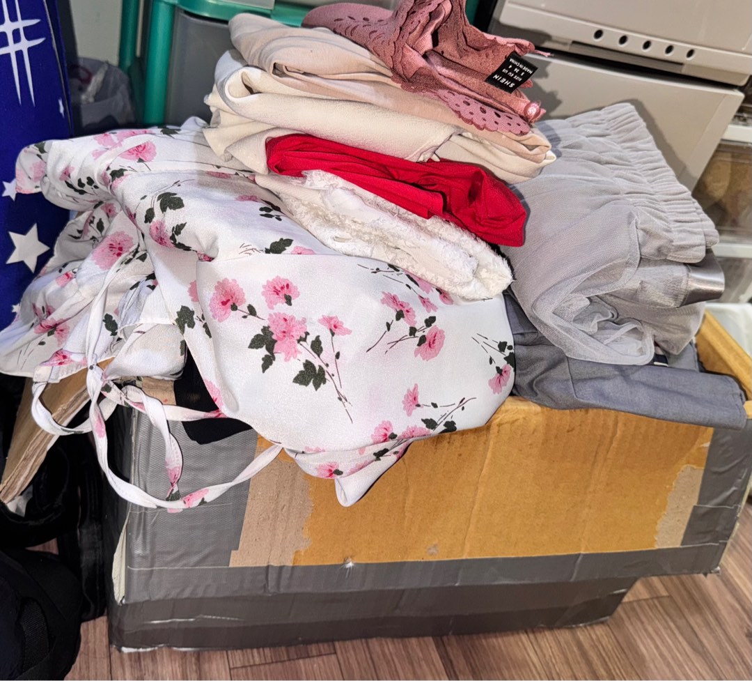Women Clothes Bundle, Women's Fashion, Tops, Others Tops on Carousell