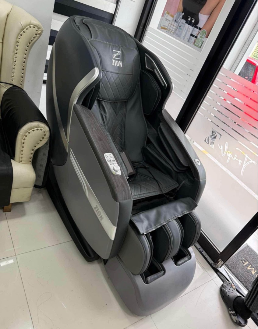 Zion Massage Chair, Health & Nutrition, Massage Devices on Carousell