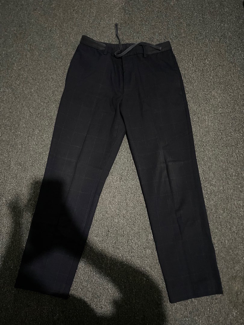 Ankle pants uniqlo, Fesyen Pria, Pakaian , Lainnya di Carousell