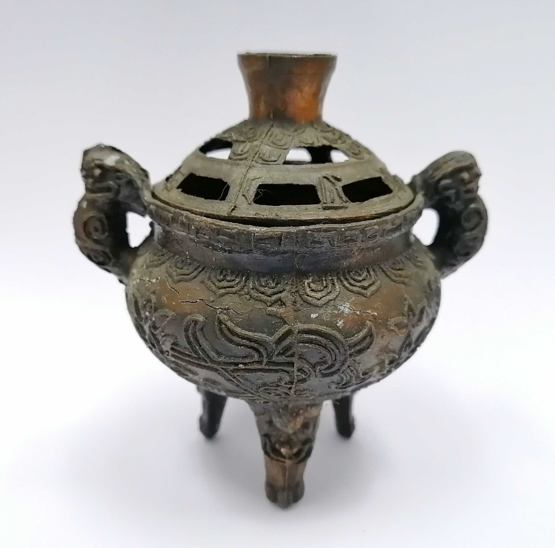 ☯️ Chinese Ding 鼎 Cauldron Ritual Vessel Miniature 2.5" Brass Replica ...