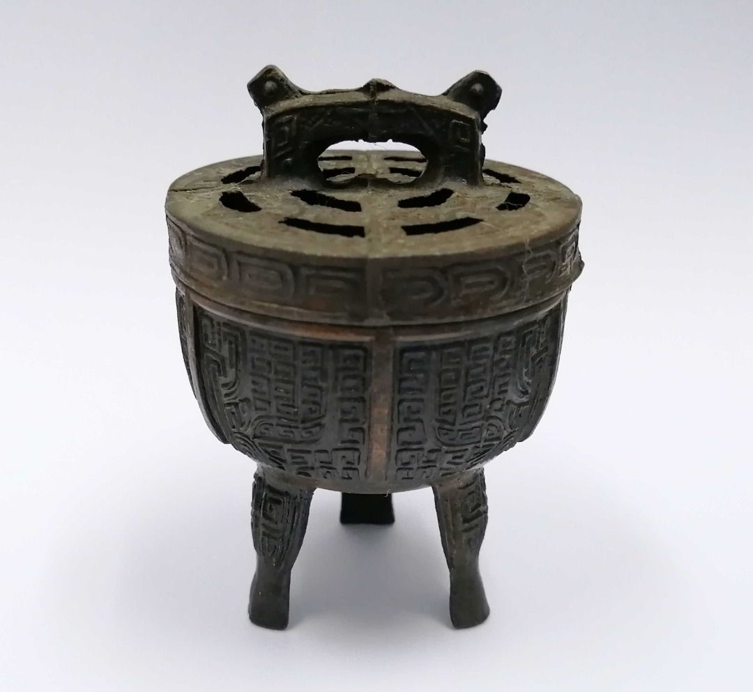 ☯️ Chinese Ding 鼎 Cauldron Ritual Vessel Miniature 2.5" Brass Replica ...