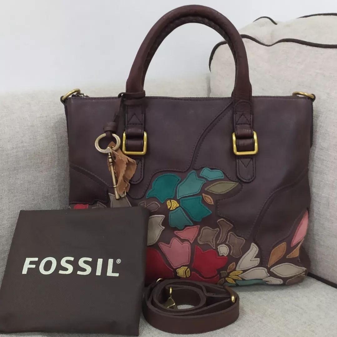 fossil deasy tote, Fesyen Wanita, Tas & Dompet di Carousell