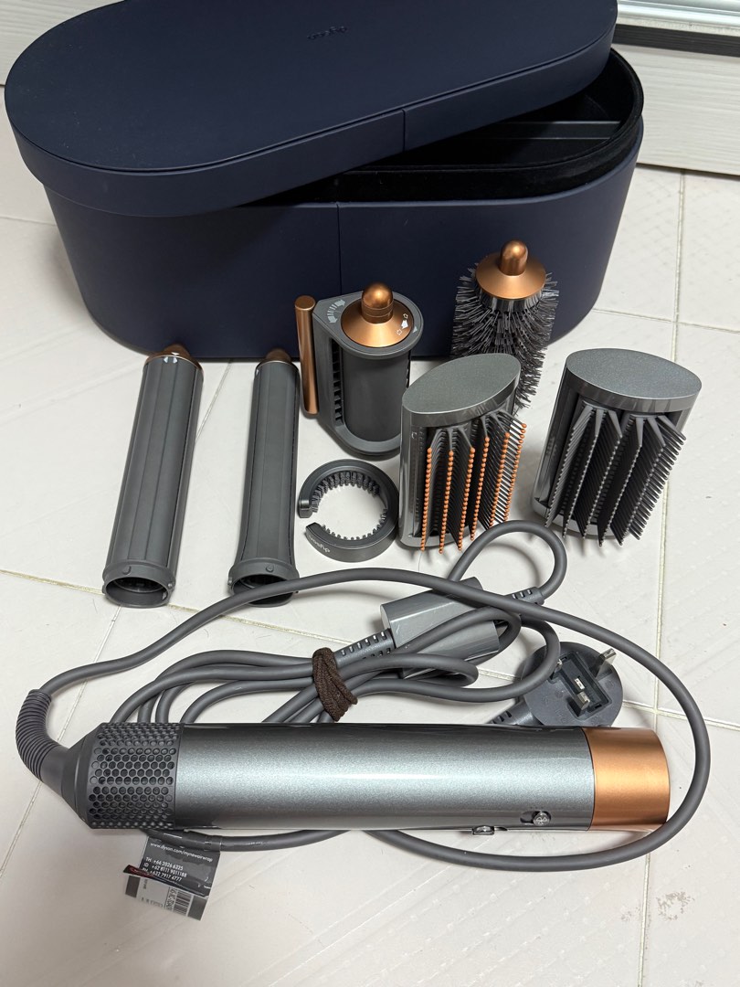full set Dyson Airwrap Complete Long HS05, Beauty & Personal Care, Hair ...