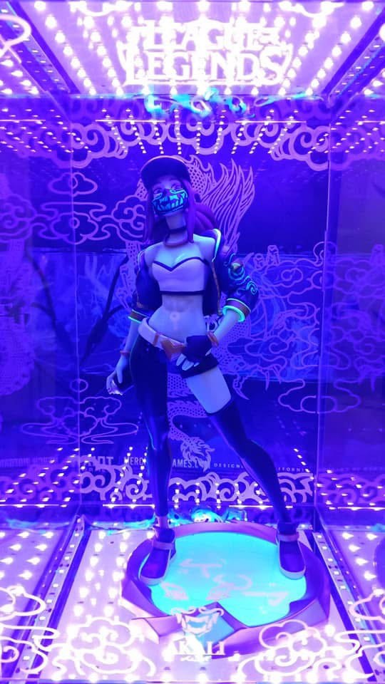 K/DA Akali and display light box, Hobbies & Toys, Toys & Games on Carousell