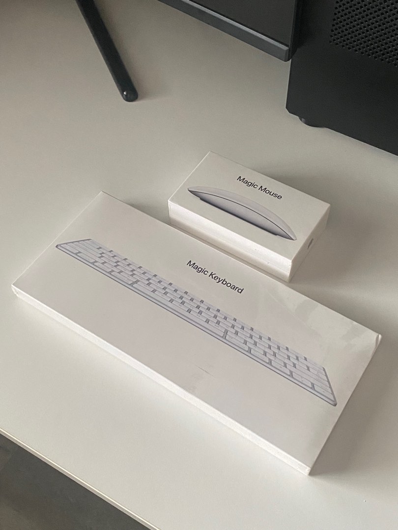 Apple Keyboard And Mouse 2 Wireless Set Computers And Tech Parts And Accessories Computer Keyboard