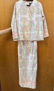 WANZAR - Kaleena Kurung Kids In Mahogany Red, Women's Fashion, Muslimah ...