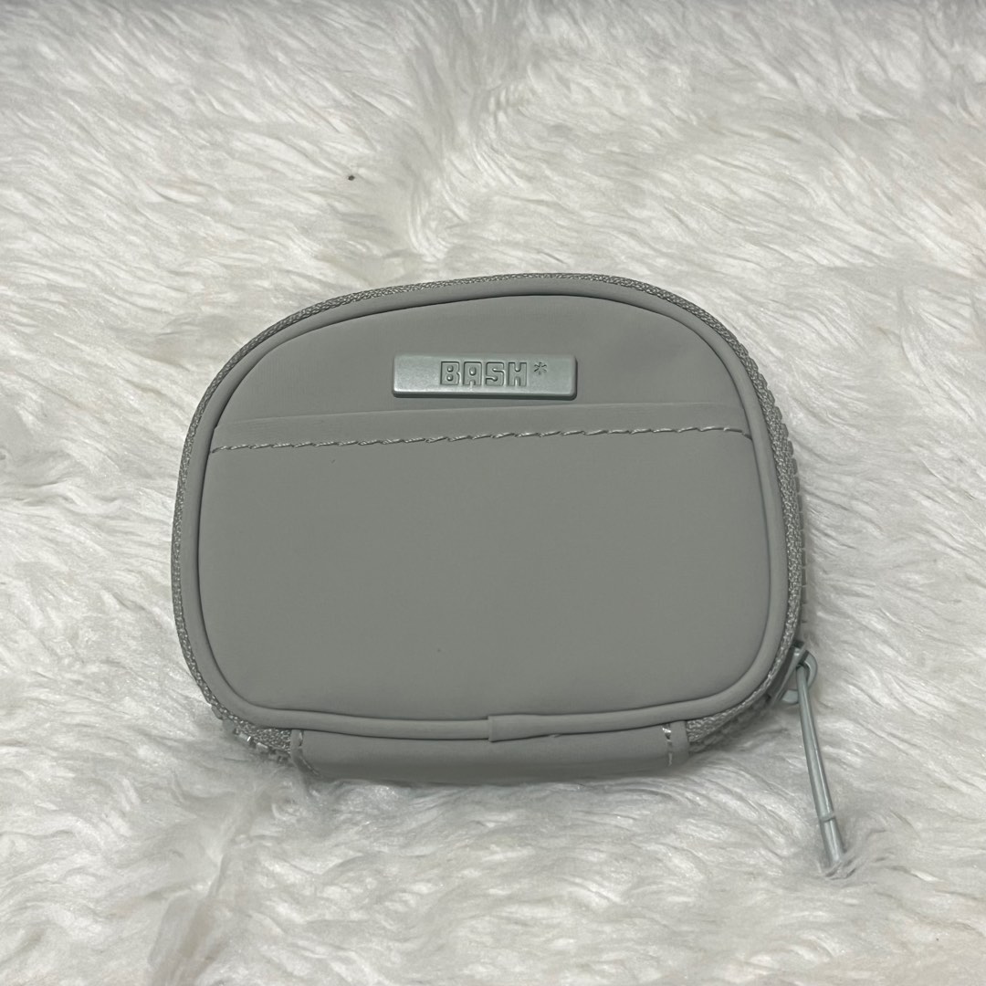 BASH MANILA SAGE GREEN CARD HOLDER, Women's Fashion, Bags & Wallets ...