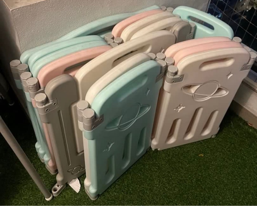 Coby Haus bundle Set (Baby Chair + Fence), Babies & Kids, Baby Nursery ...