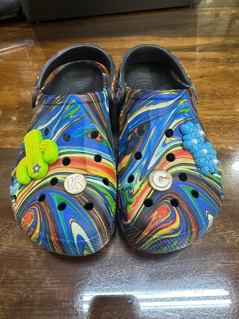 Crocs for women, Women's Fashion, Footwear, Slippers and slides on ...