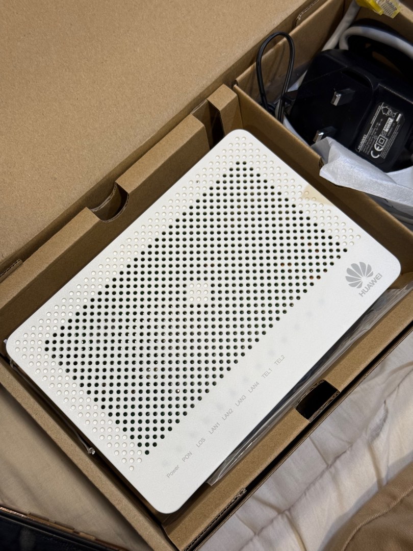 Huawei Ont Gpon Terminal Hg8240h5 Computers And Tech Office And Business Technology On Carousell