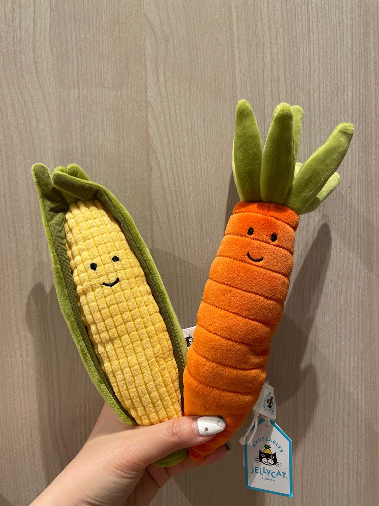 Jellycat 粟米紅蘿蔔 corn carrot, 興趣及遊戲, 玩具 & 遊戲類 - Carousell