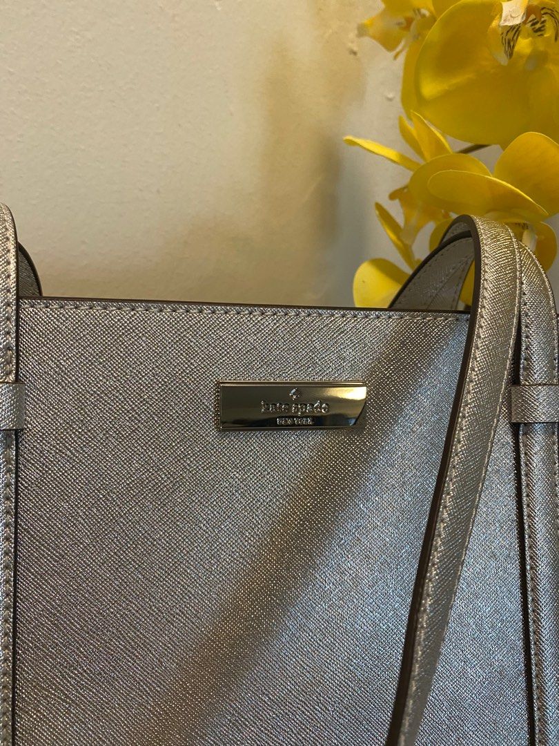 Kate Spade Kenzie Metallic Large Tote in Lunar Light, Luxury, Bags ...