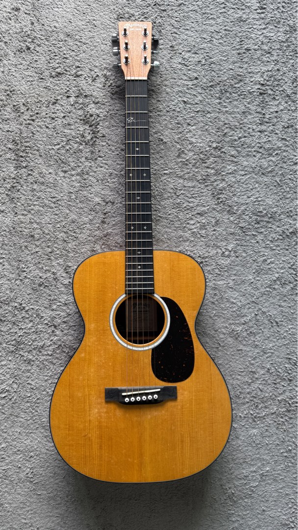 Martin & Co 000JR Shawn Mendes - Custom Artist Edition Acoustic Guitar ...