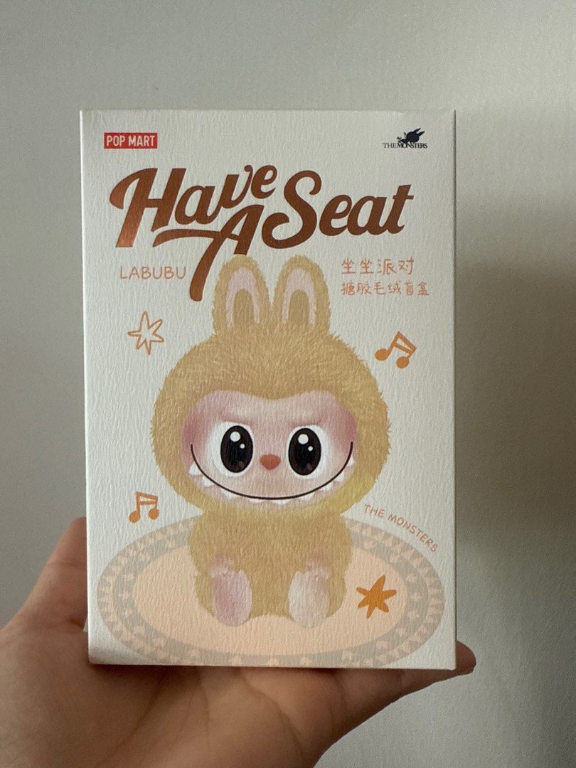 Popmart labubu v2 - zizi, Hobbies & Toys, Toys & Games on Carousell