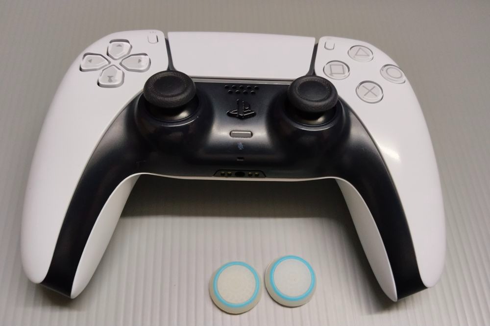 PS5 Controller Color White BDM-020 Used, Video Gaming, Gaming ...