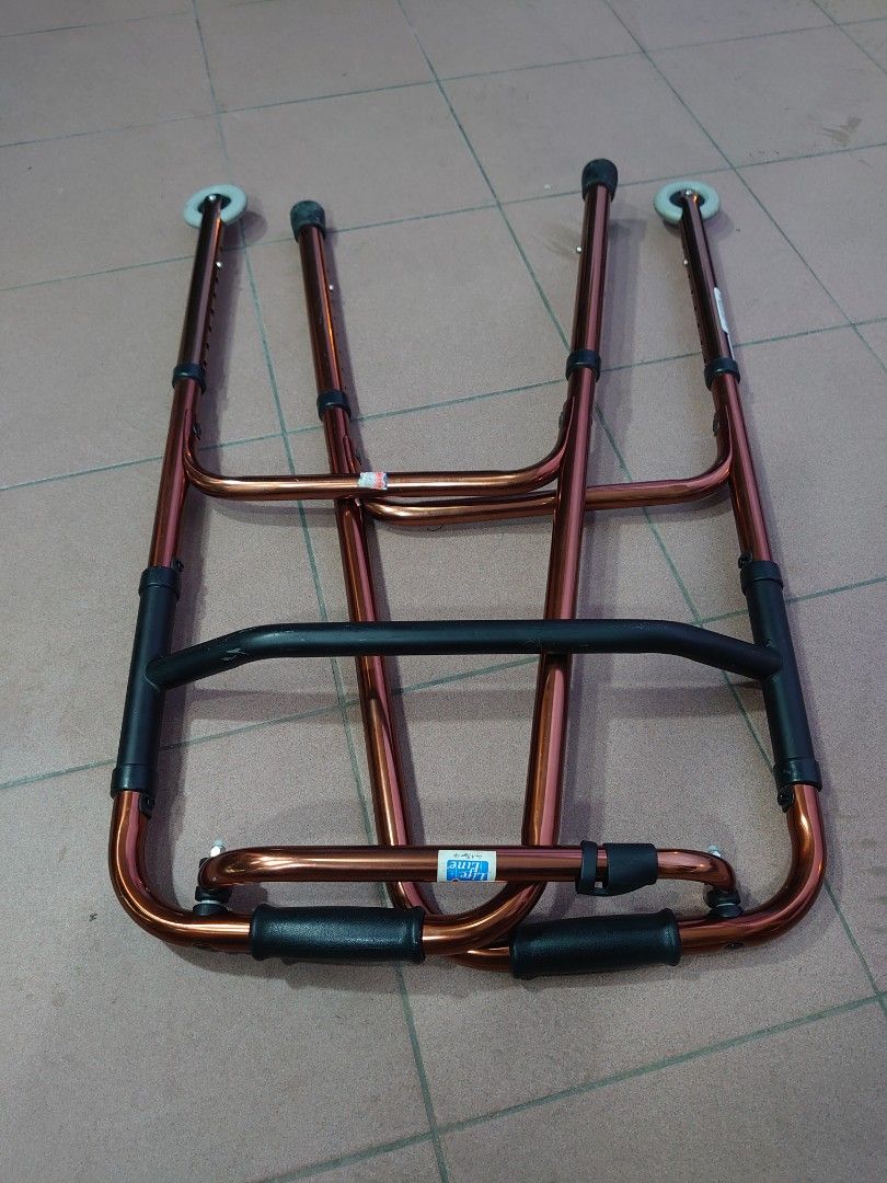 tongkat pesakit / patient stick, Health & Nutrition, Braces, Support ...