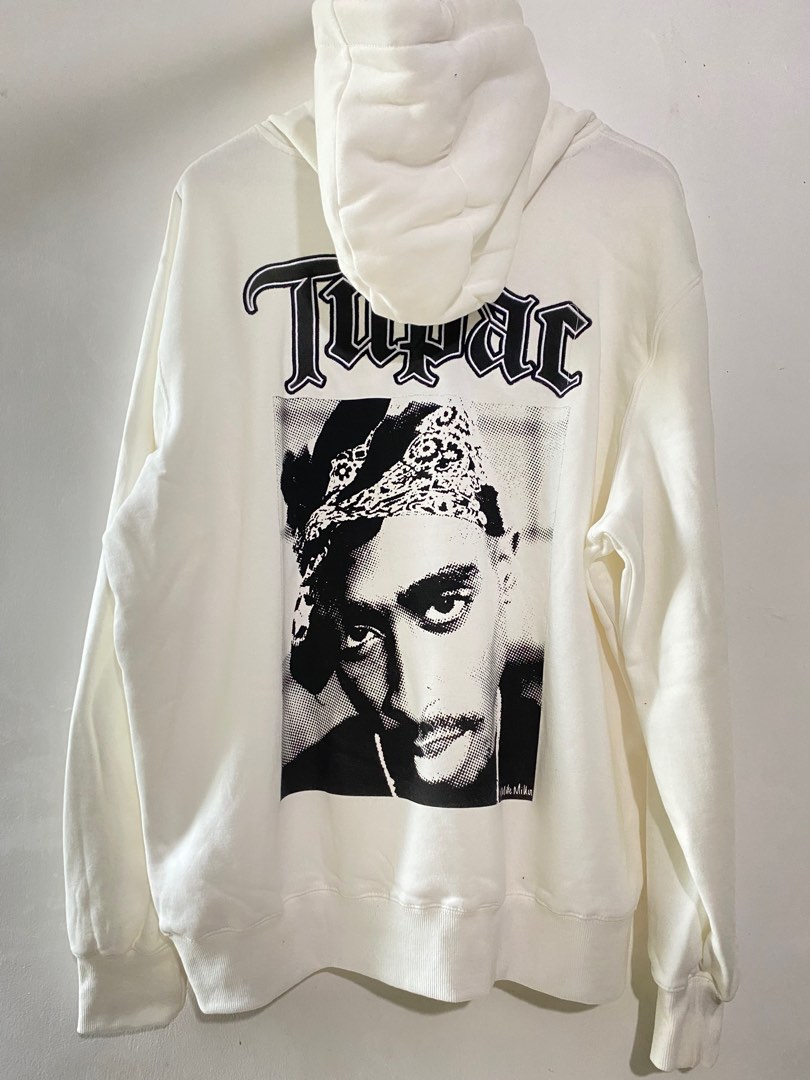 Tupac Hoodie, Men's Fashion, Tops & Sets, Hoodies on Carousell