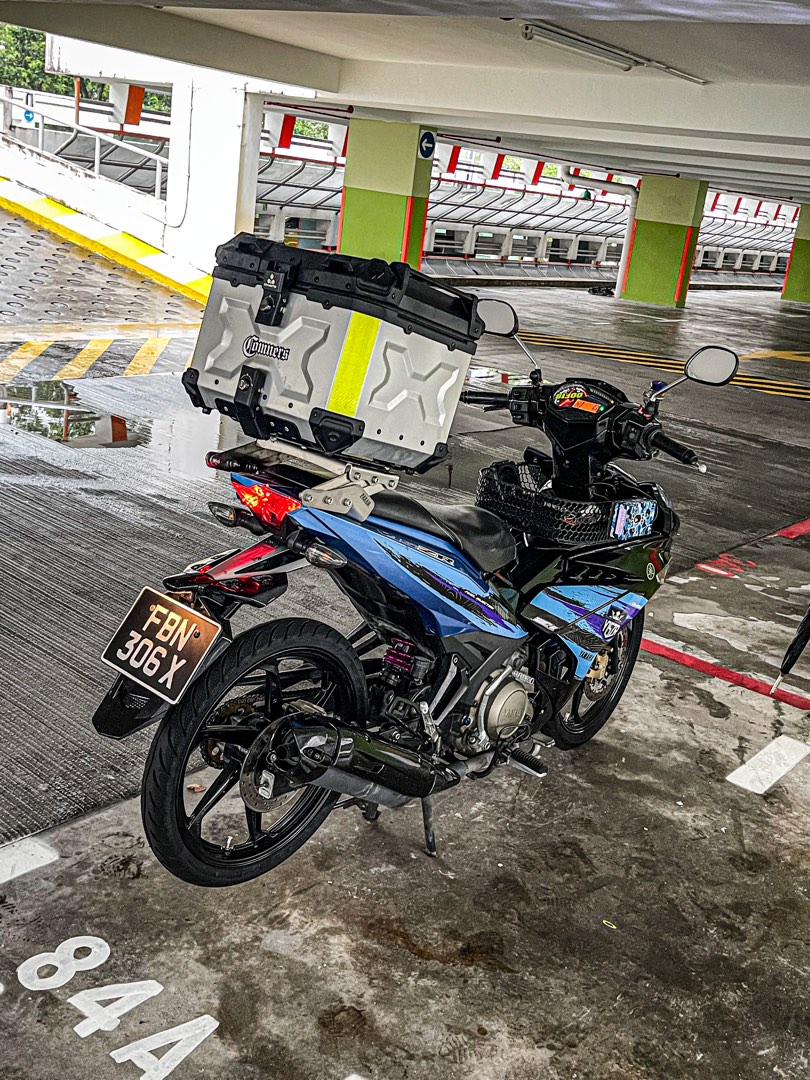 Y15 Box Aluminium 42L, Motorcycles, Motorcycle Apparel on Carousell