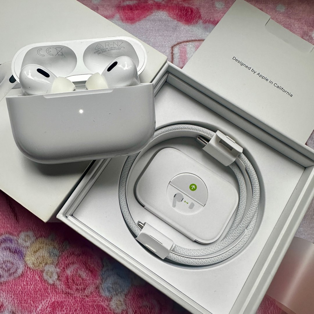 🌟ORIGINAL🌟Airpods Pro (2nd Generation) with Type-C MagSafe charging ...