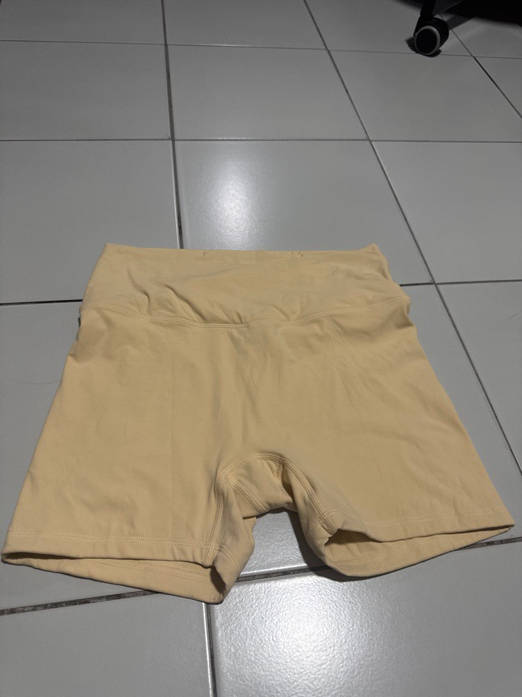 AnyaActive Yellow Bike Shorts, Women's Fashion, Activewear on Carousell