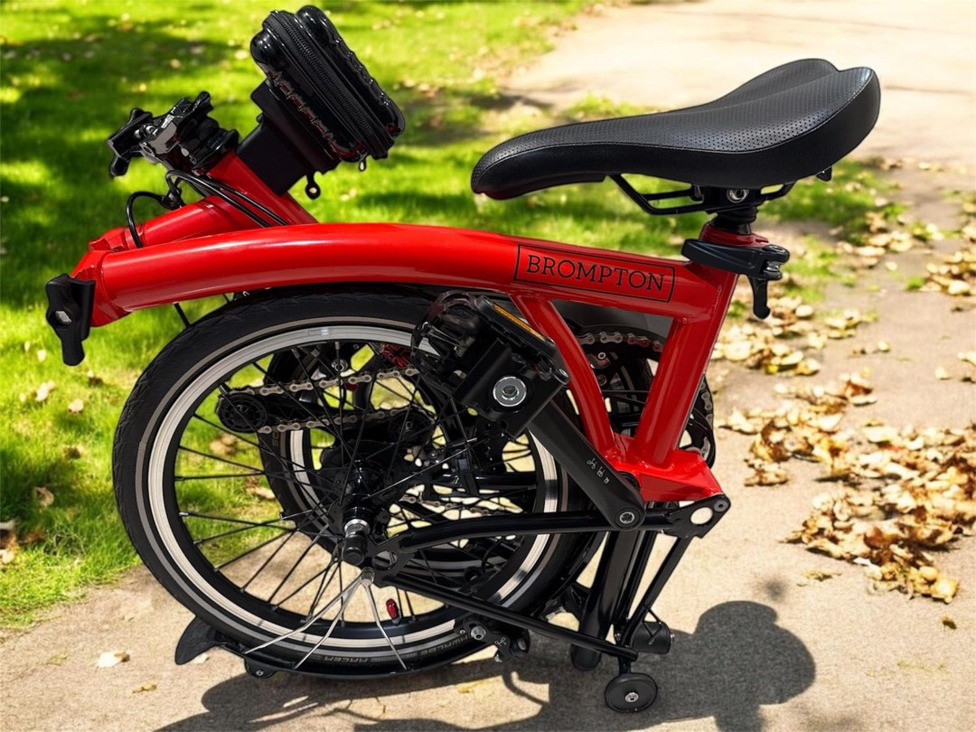 Brompton Red Rocket Black Edition M2L, Sports Equipment, Bicycles ...