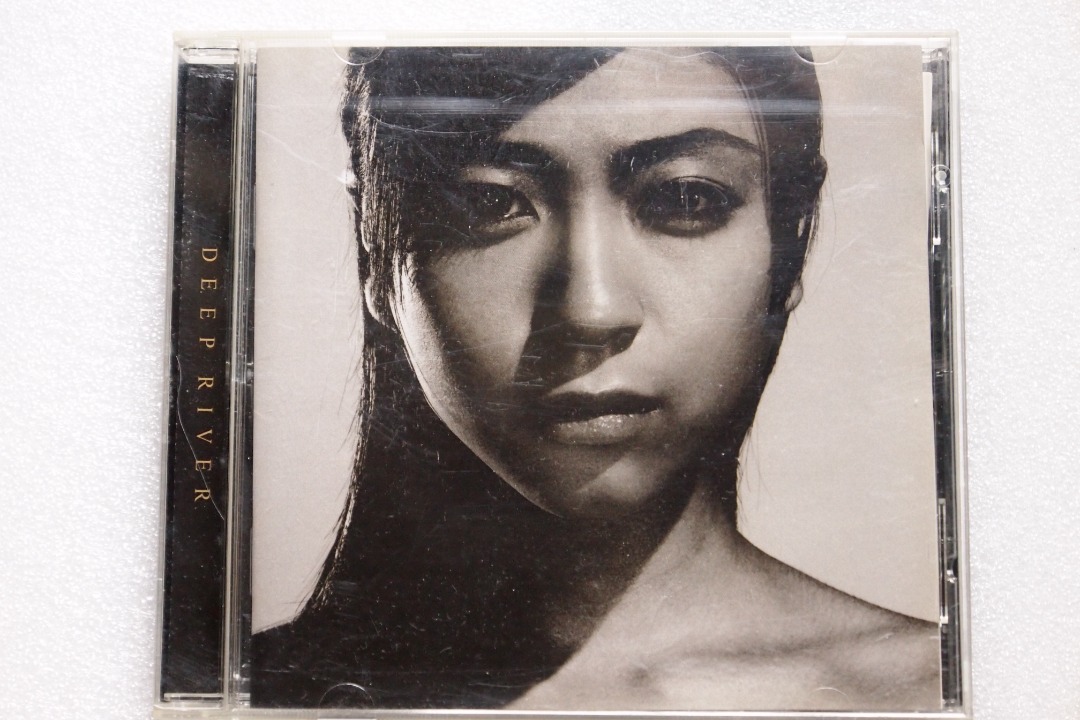 CD~港版-宇多田光- DEEP RIVER UTADA HIKARU, 興趣及遊戲, 音樂、樂器 & 配件, 音樂與媒體 - CD 及 ...
