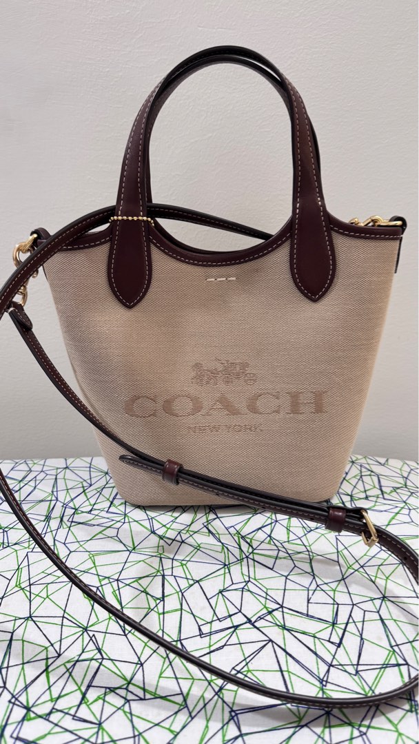 Coach Mini Tote Bag, Women's Fashion, Bags & Wallets, Cross-body Bags ...