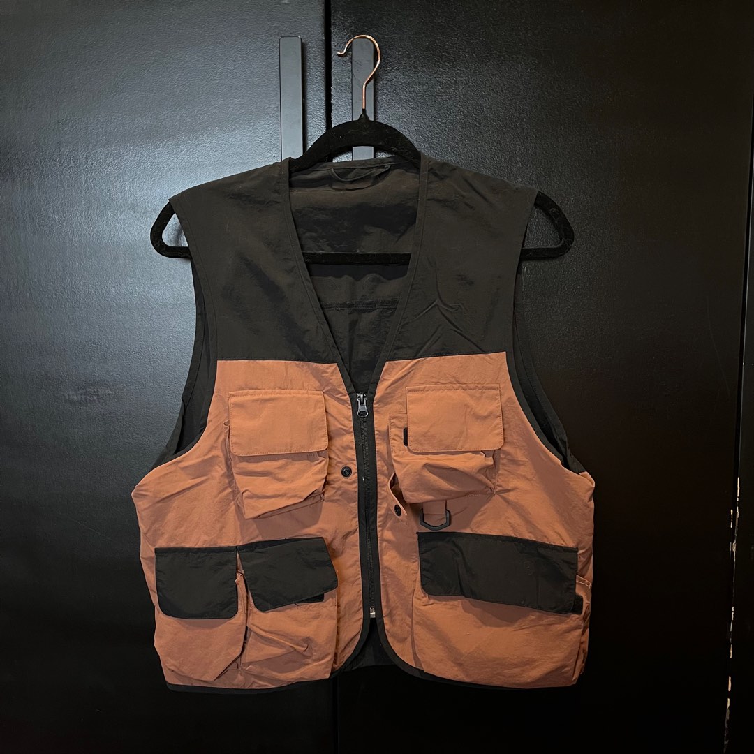 GU utility vest, Men's Fashion, Tops & Sets, Vests on Carousell