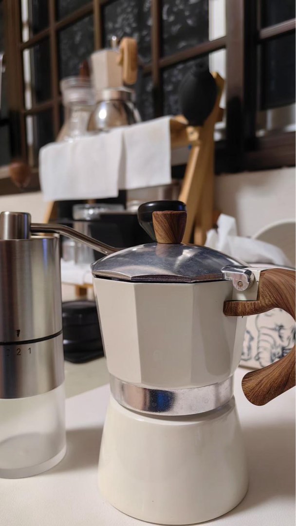 Moka Pot (Size 2Cup) with Free manual Glinder, TV & Home Appliances ...