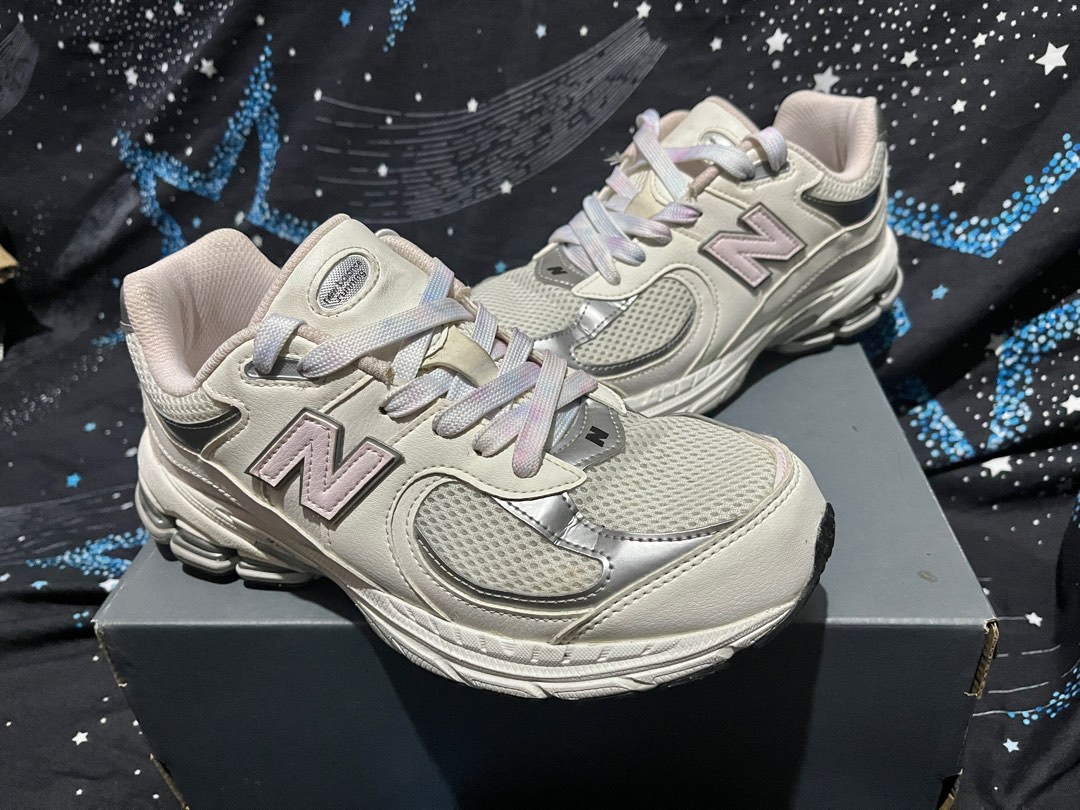 New Balance 2002r, Women's Fashion, Footwear, Sneakers on Carousell