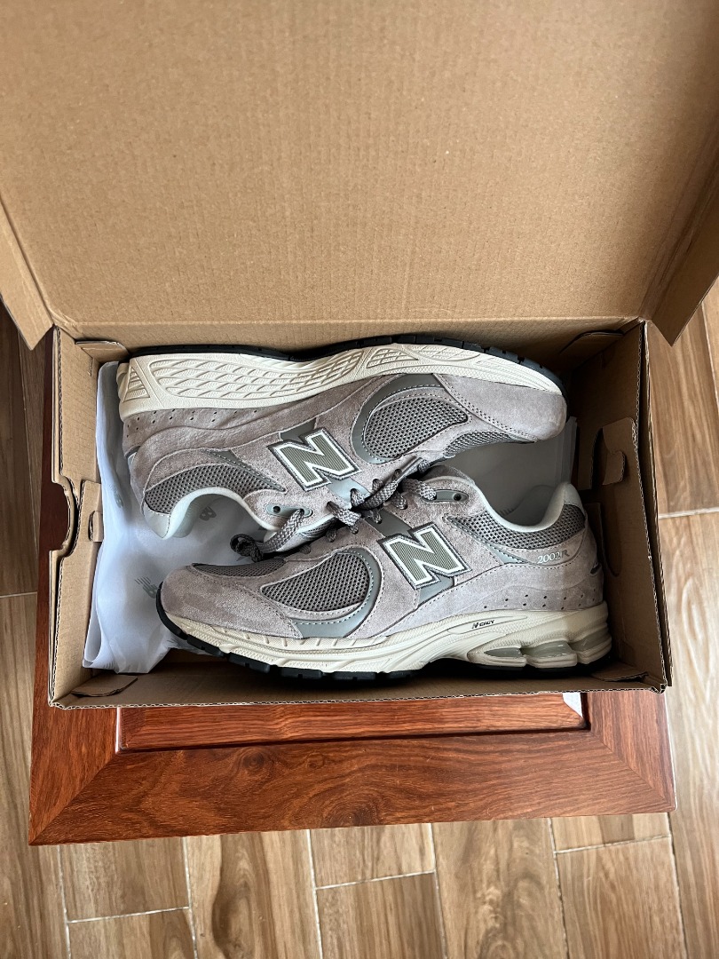 New Balance 2002RC US8.5, Men's Fashion, Footwear, Sneakers on Carousell