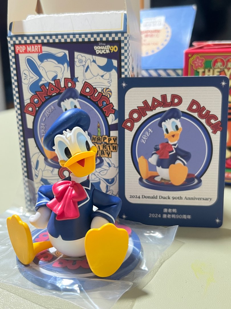 Popmart Donald Duck 90th, 興趣及遊戲, 玩具 & 遊戲類 - Carousell