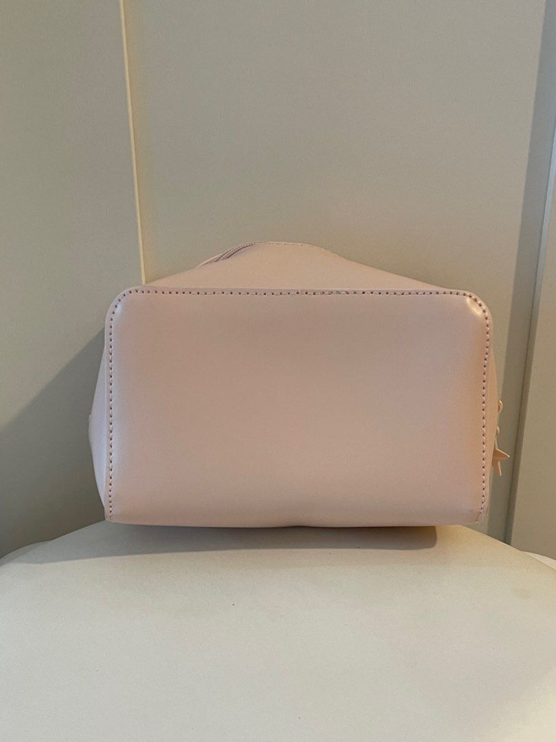 Givenchy sakura pink baby pink color Pouch bag for travel 淺粉色櫻花粉色手拿包 收納 ...